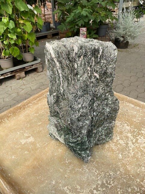 Vandsten i Norsk grøn granit - Gartnerhallen A/S